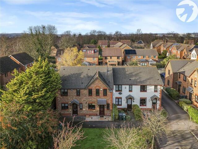 3 Bedroom House Dartford Kent LS99926197