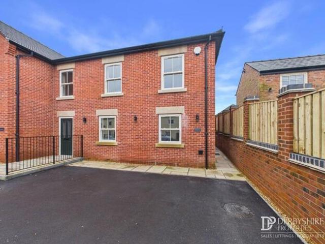 3 Bedroom House Derbyshire Derbyshire LS99895654