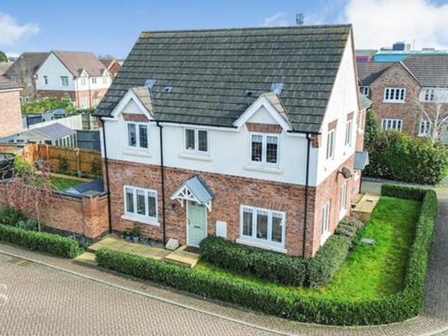 3 Bedroom House Derbyshire Derbyshire 99608280