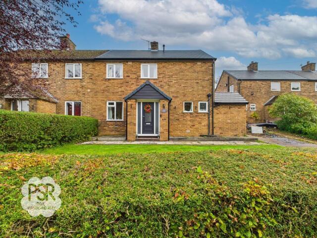 3 Bedroom House Disley Cheshire East 98687619