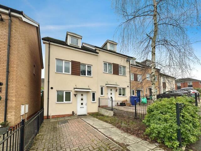 3 Bedroom House Dudley Dudley LS100023970