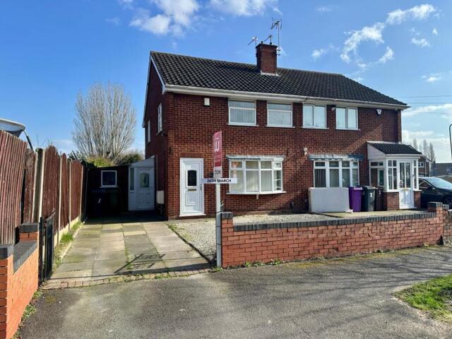 3 Bedroom House Dudley Wolverhampton LS99952168