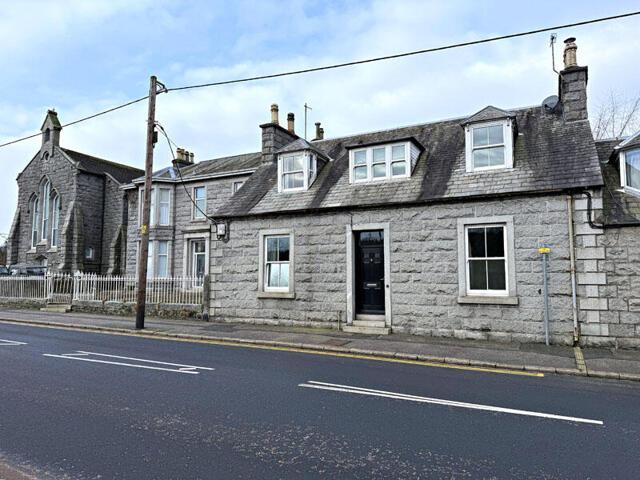 3 Bedroom House Dumfries And Galloway Dumfries And Galloway LS100342807