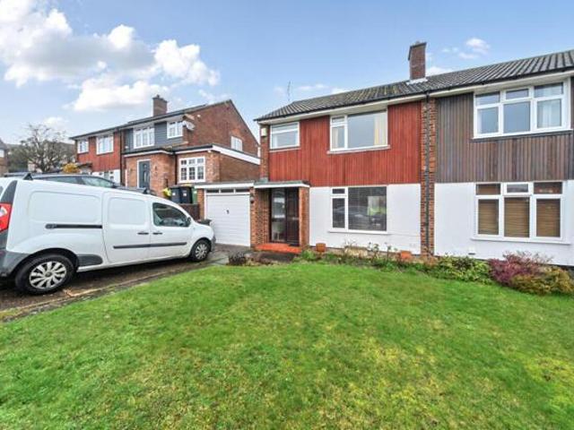 3 Bedroom House Dunstable Bedfordshire 101743330