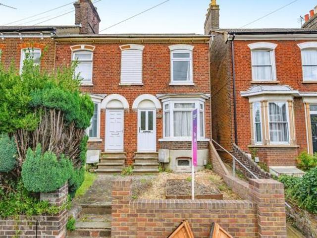 3 Bedroom House Dunstable Central Bedfordshire 99054804