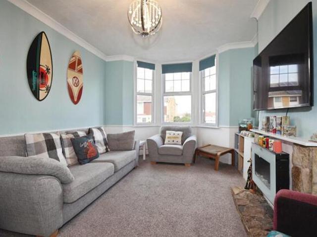 3 Bedroom House Durrington Wiltshire 99774092