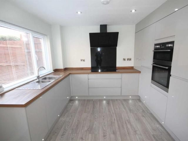 3 Bedroom House End Terrace