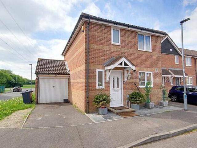 3 Bedroom House Enfield Greater London 99773564