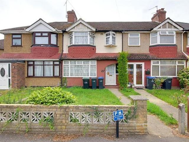 3 Bedroom House Enfield Greater London LS99277723