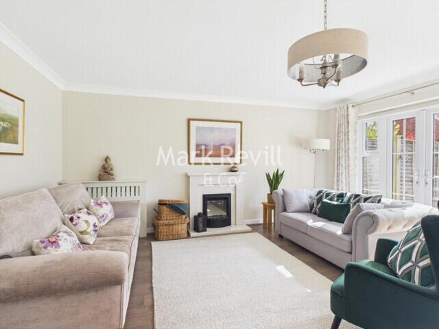 3 Bedroom House East Sussex West Sussex 94756264
