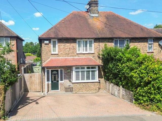 3 Bedroom House East Sussex West Sussex LS98545661