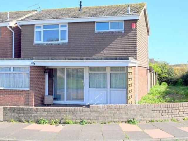 3 Bedroom House Eastbourne East Sussex 101891865