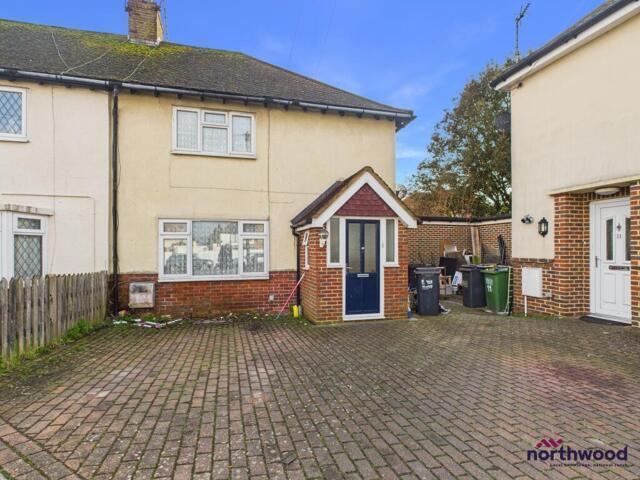3 Bedroom House Eastbourne East Sussex LS100426504