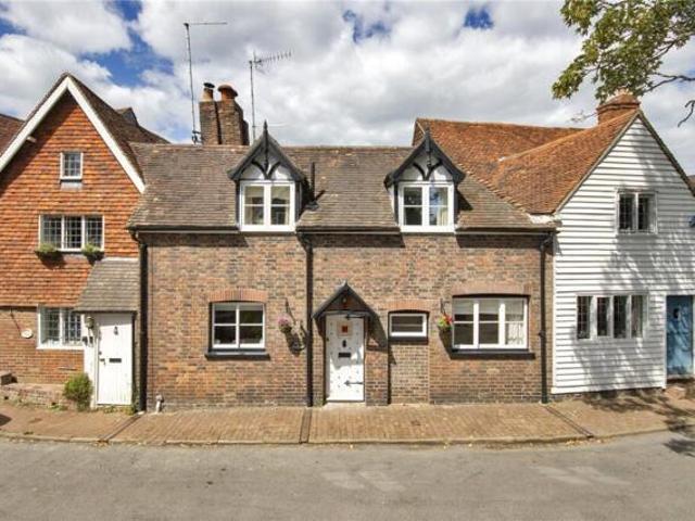 3 Bedroom House Edenbridge Kent 95304272