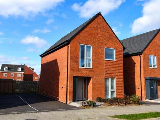 3 Bedroom House Ellesmere Port Cheshire 101675141