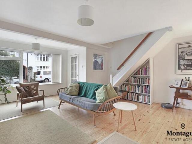 3 Bedroom House Epping Essex LS98930209