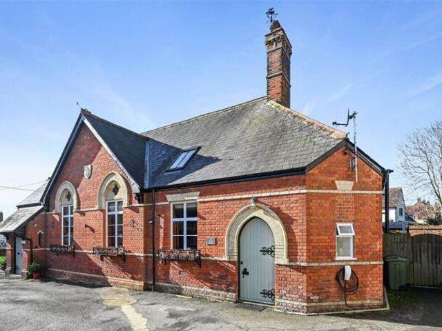 3 Bedroom House Essex Essex 101231691