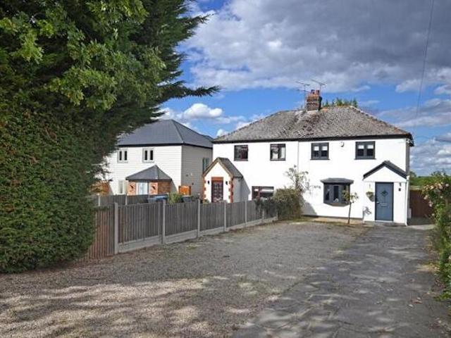 3 Bedroom House Essex Essex 99277806
