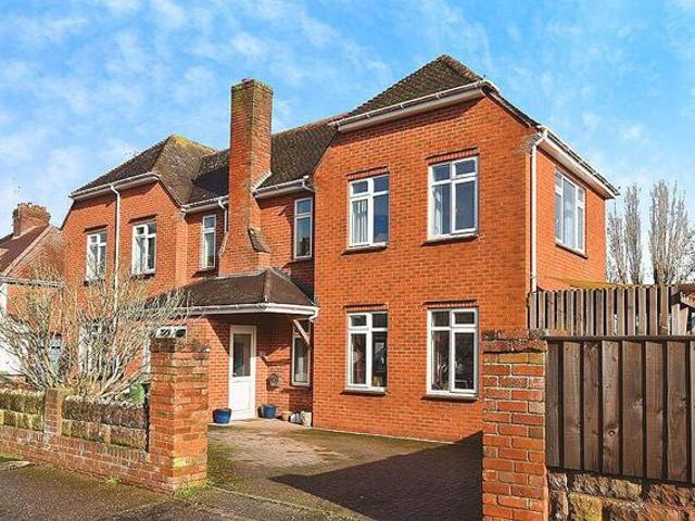 3 Bedroom House Exeter Devon LS101931864