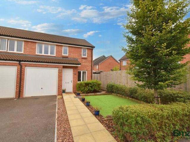 3 Bedroom House Exeter Devon LS98864759