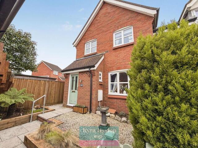3 Bedroom House Exeter Devon 100426555