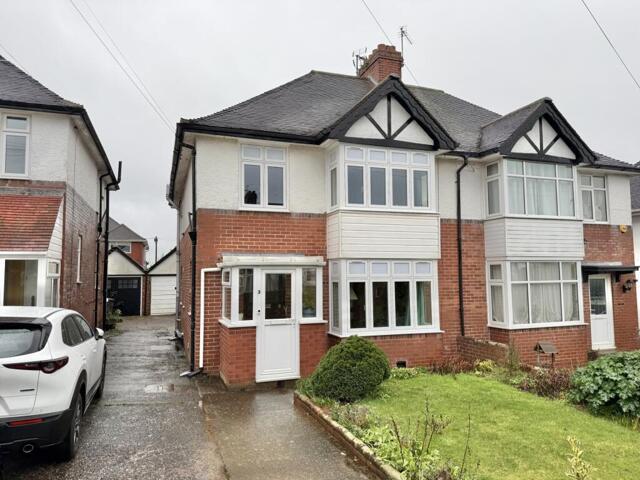 3 Bedroom House Exeter Devon 99344707