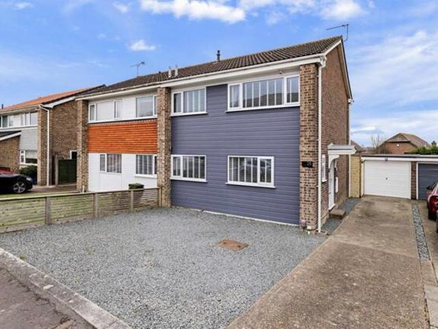 3 Bedroom House Folkestone Kent 98718375
