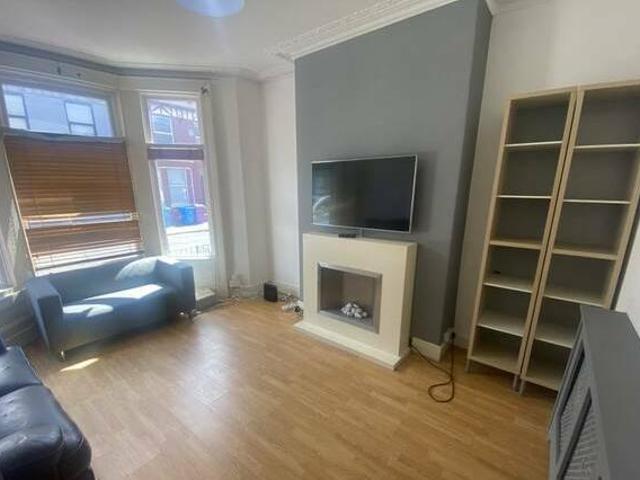 3 bedroom house for rent in 15 Avondale Road L15