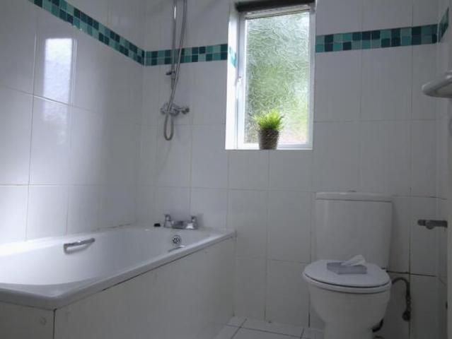 3 bedroom house for rent in 42 Kelso Gardens, LS2 9PS, LS2