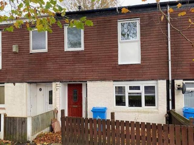 3 bedroom house for rent in Compass Close WA7
