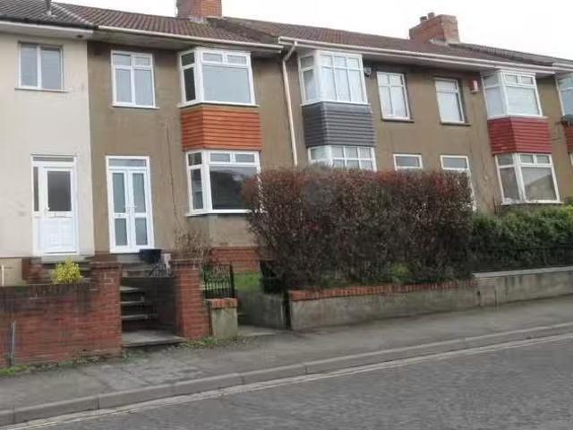 3 bedroom house for rent in Cadogan Road, Bristol, BS14