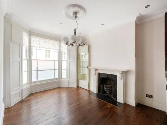3 bedroom house for rent in Campden Hill Road, Kensington, W8
