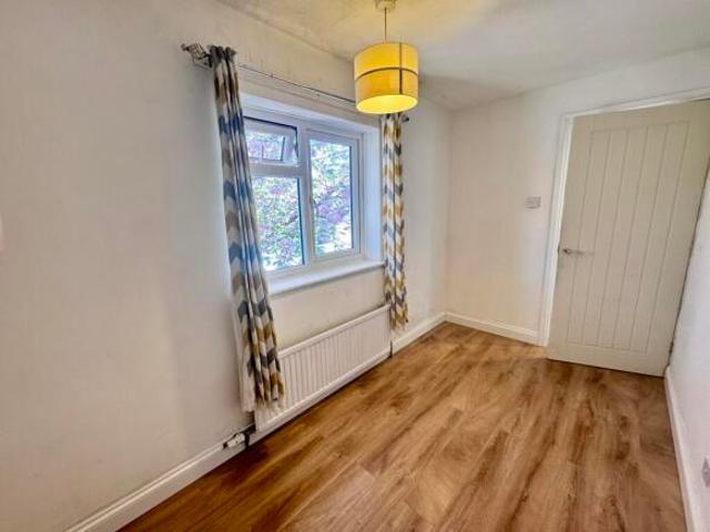 3 bedroom house for rent in Carlton Road, Thorneywood, NG3