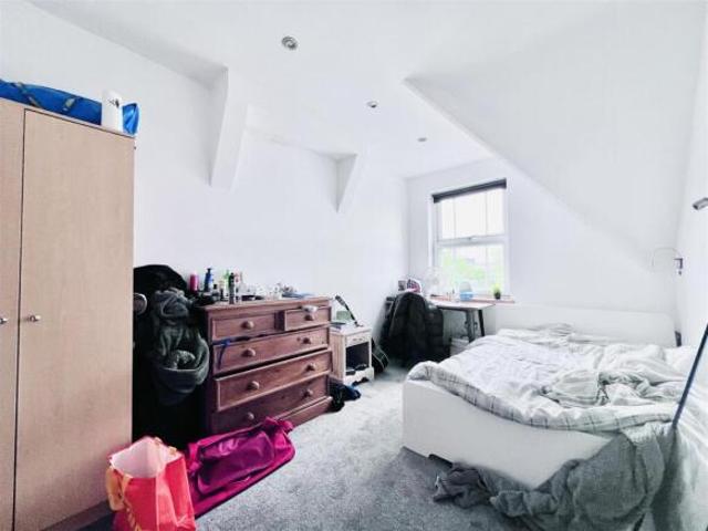 3 bedroom house for rent in Castle Boulevard, Nottingham, NG7