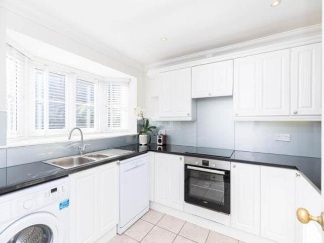3 bedroom house for rent in Chalice Close, Parkstone, Poole, BH14