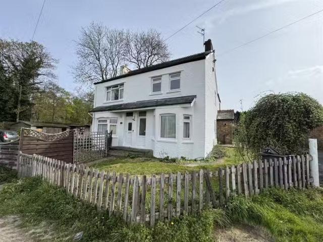 3 bedroom house for rent in Charmwood Lane, Orpington, BR6