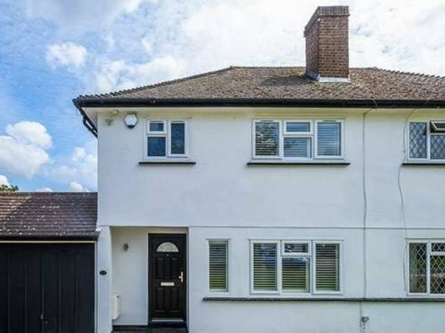 3 bedroom house for rent in Chestnut Drive Harrow HA3