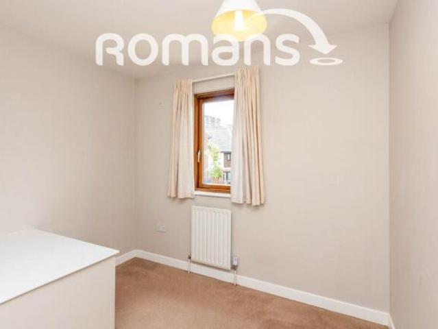 3 bedroom house for rent in Cherry Tree Walk, Oakridge Village, Basingstoke, RG21