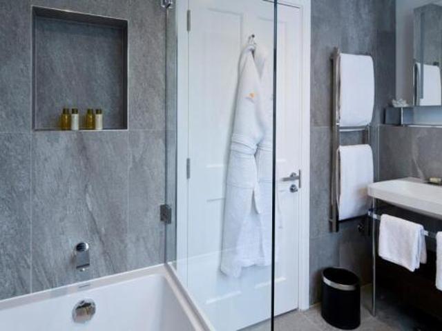 3 bedroom house for rent in Cheval Place, London, SW7