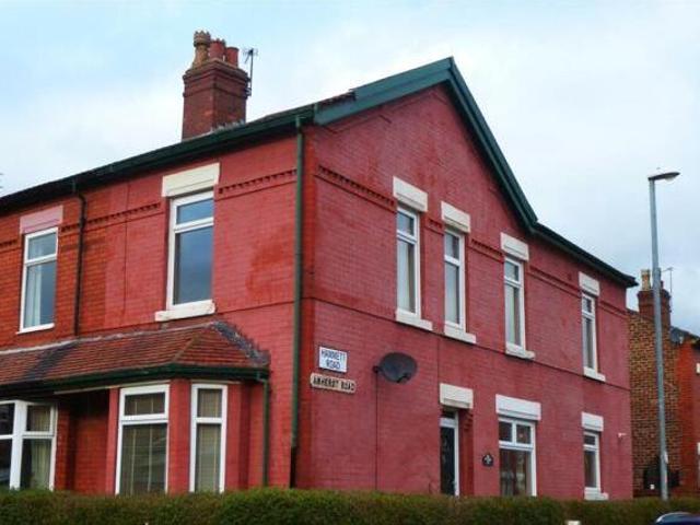 3 Bedroom House For Rent In Chorlton Green