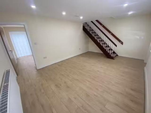 3 bedroom house for rent in Clements Close, Oldbury, B69