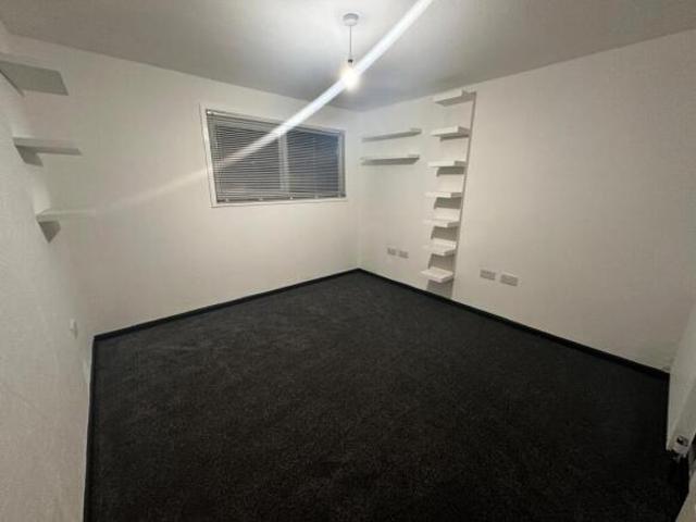 3 bedroom house for rent in Crestline Court, Northampton, NN3