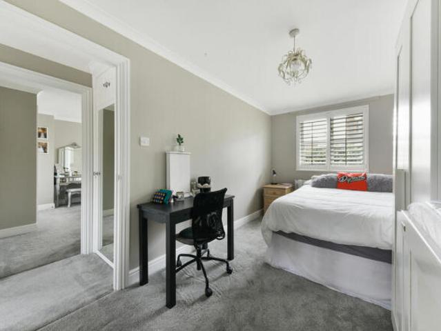 3 bedroom house for rent in Cricketers Mews, SW18