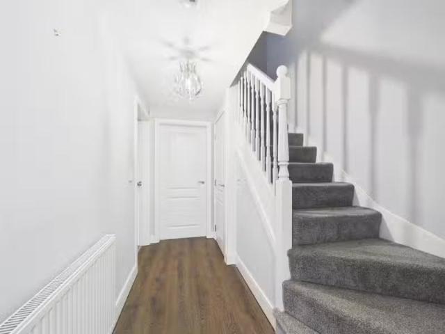 3 bedroom house for rent in Angelica Close, Littleover, Derby.
