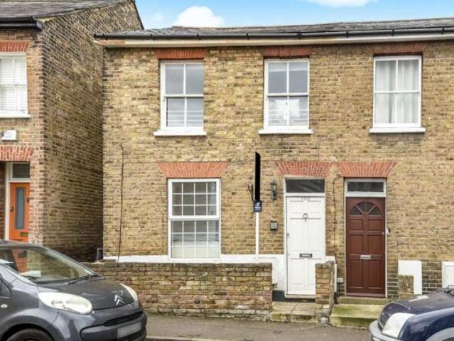3 bedroom house for rent in Albert Road, Richmond, TW10