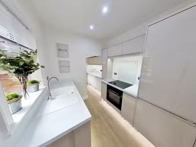 3 bedroom house for rent in Alexandra Avenue, Hull, HU5