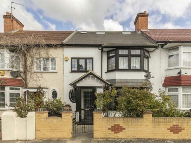 3 bedroom house for rent in Ashbourne Road, Tooting, CR4