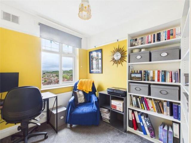 3 bedroom house for rent in Aylesbury Crescent, Bedminster, Bristol, BS3