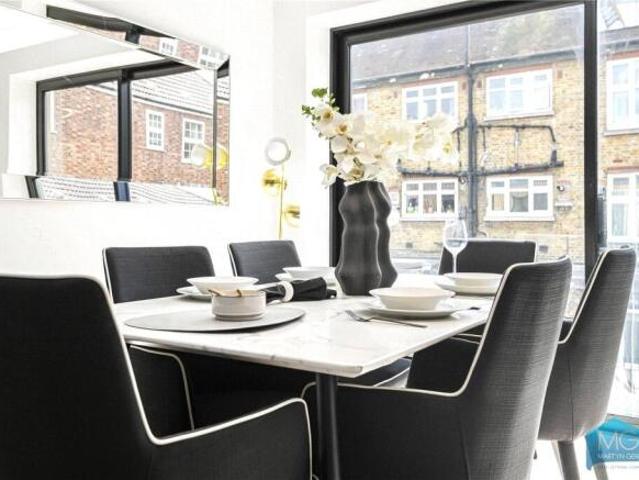 3 bedroom house for rent in Aylmer Parade, London, N2