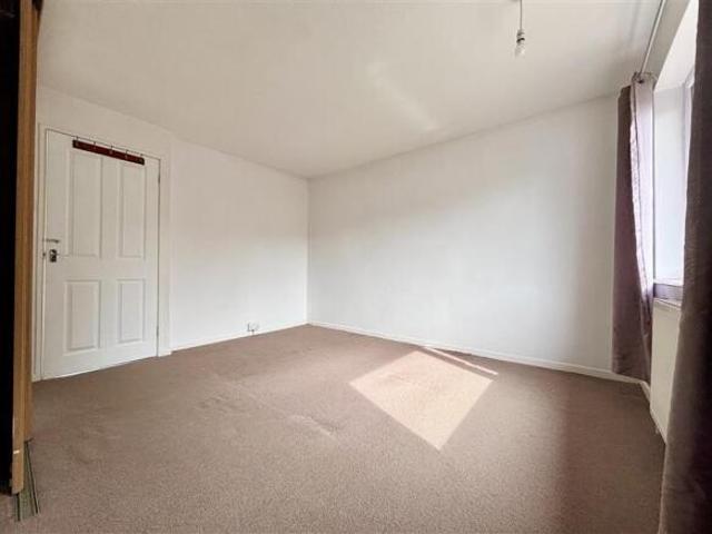 3 bedroom house for rent in Badminton Road, GL4 6AY, GL4